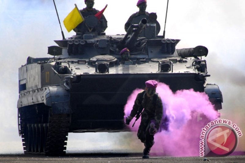 60 Prajurit Marinir Jadi Pengawak Tank Amfibi - ANTARA News
