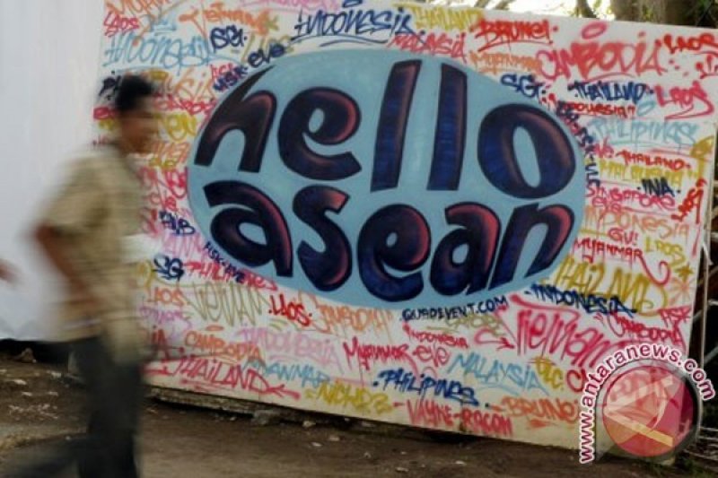 Pelajar banjiri ASEAN Fair - ANTARA News