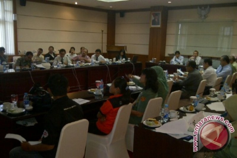 Ekonomi Kalbar Tumbuh Enam Persen - ANTARA News Kalimantan Barat