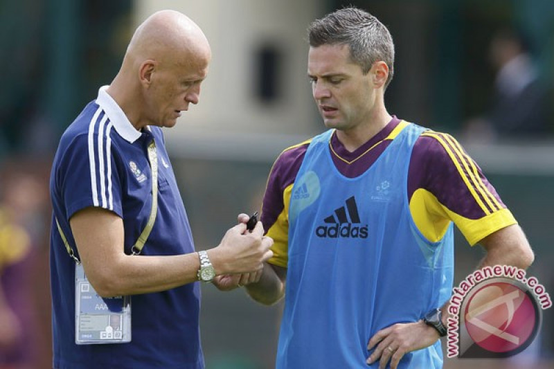 Collina mundur sebagai ketua wasit UEFA - ANTARA News