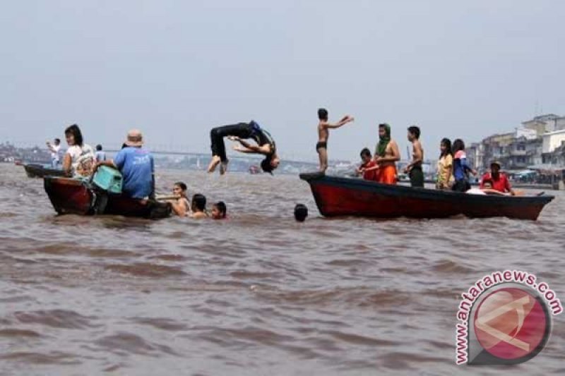 Tradisi Mandi U-Shi - ANTARA News