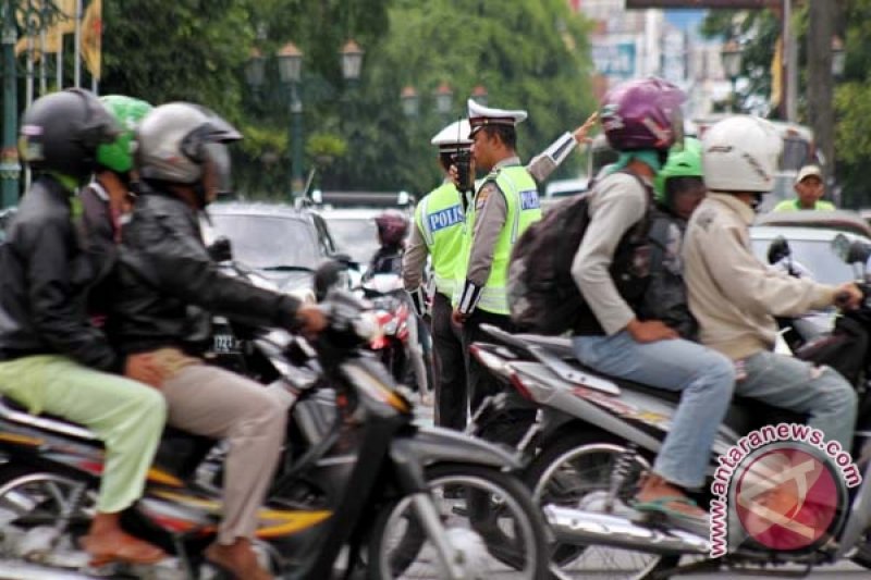 Yogyakarta resmi luncurkan "Bung Slamat" - ANTARA News Yogyakarta ...