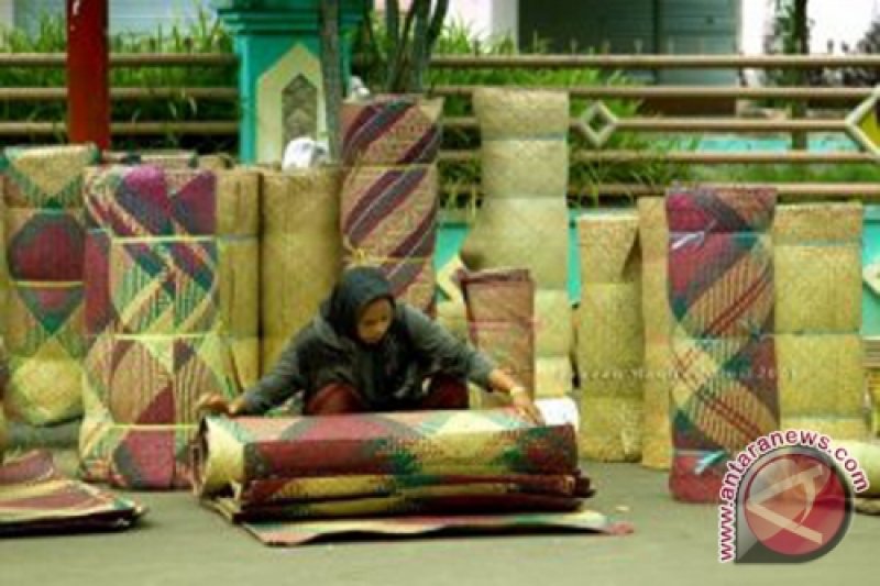 Kerajinan Purun Serap 30 Ribu Naker - ANTARA News Kalimantan Selatan