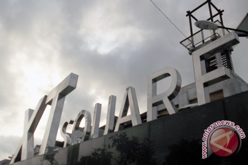 Disperindagkoptan Yogyakarta sewa 17 kios di XT-Square - ANTARA News ...