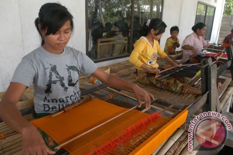 Tenun Sumba, karya seni lekat tradisi - ANTARA News