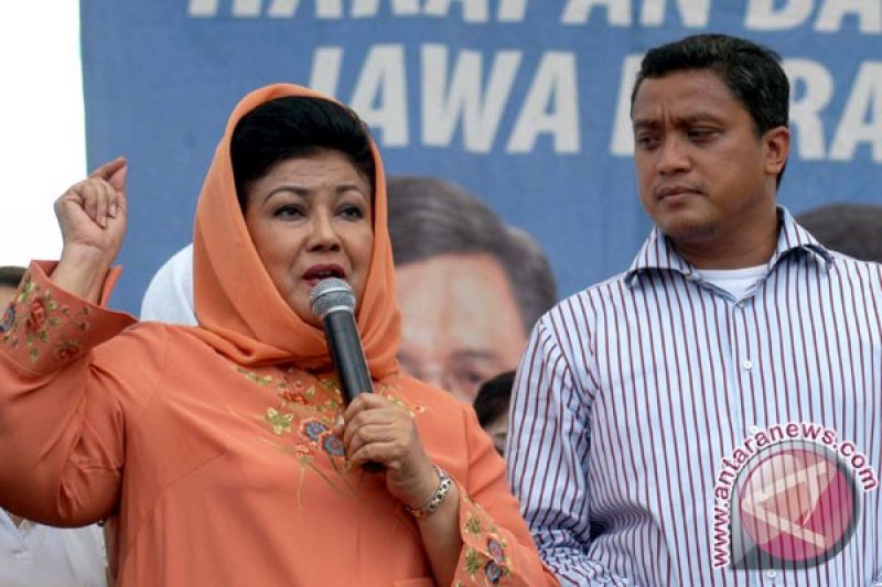 Rahayu Effendi "turun gunung" demi dukung anak di PIlkada Jabar ...
