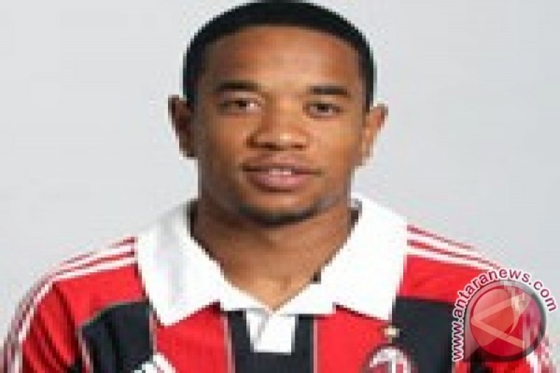 Emanuelson kesal dicadangkan Milan - ANTARA News