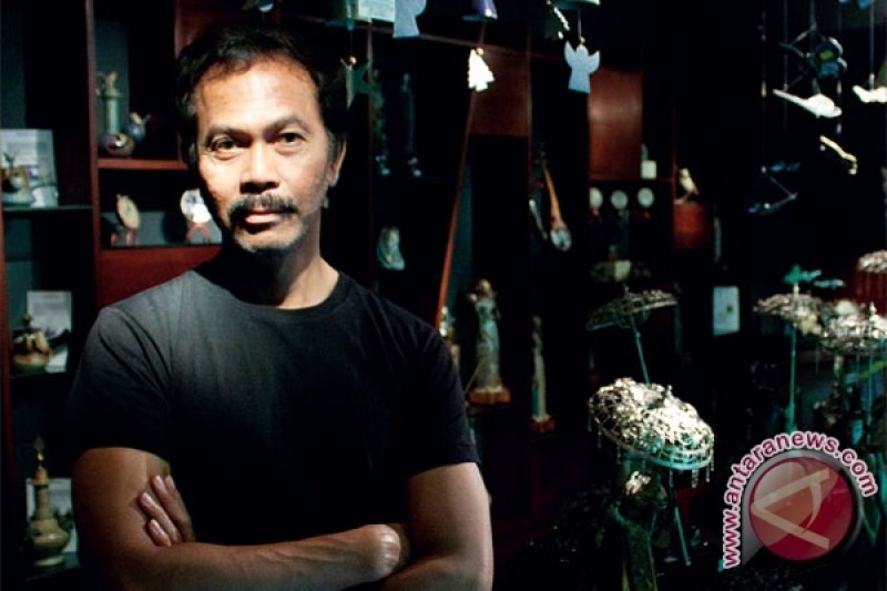 Seniman inginkan keramik nusantara mendunia - ANTARA News Yogyakarta ...