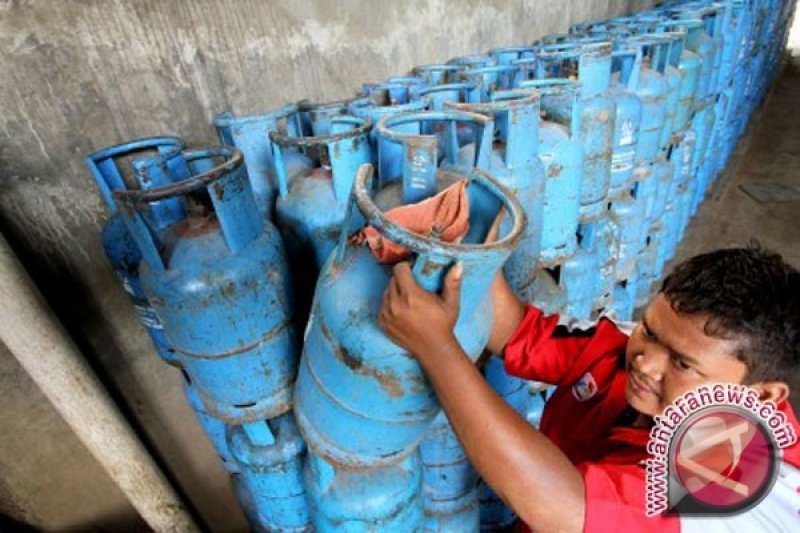 Pertamina atasi migrasi elpiji 12 kilogram - ANTARA News Yogyakarta ...