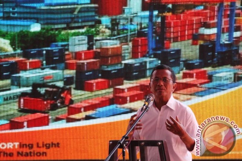 Peti Kemas Teluk Bayur - ANTARA News