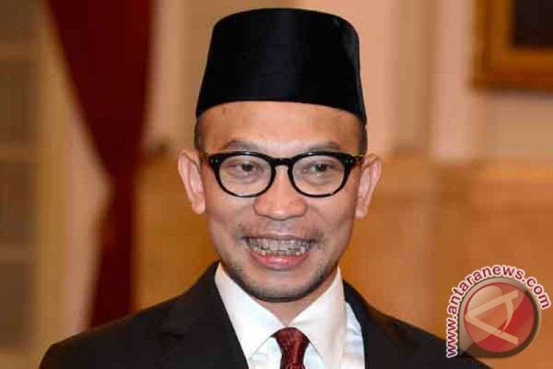 President officially inducts Chatib Basri as finance minister - ANTARA News