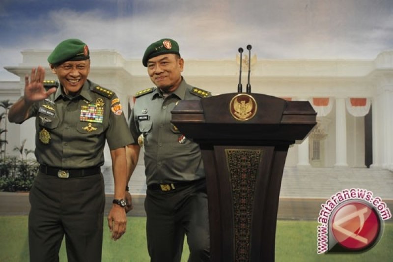 Letnan Jenderal TNI Moeldoko dilantik - ANTARA News Kalimantan Tengah ...