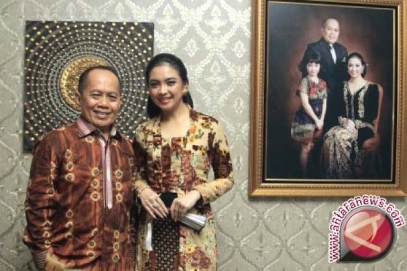 Inggrid Kansil Jadi Favorit Foto Bersama - ANTARA News Kalteng