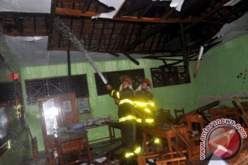 Kebakaran Sekolah - ANTARA News