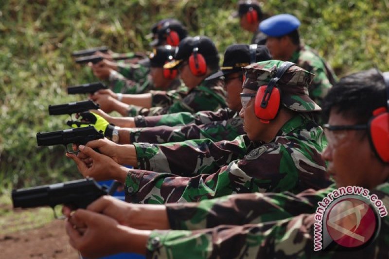 Latihan Menembak TNI AL - ANTARA News
