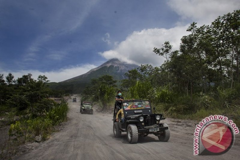 Wisata Volcano Tour Merapi - ANTARA News Yogyakarta - Berita Terkini ...