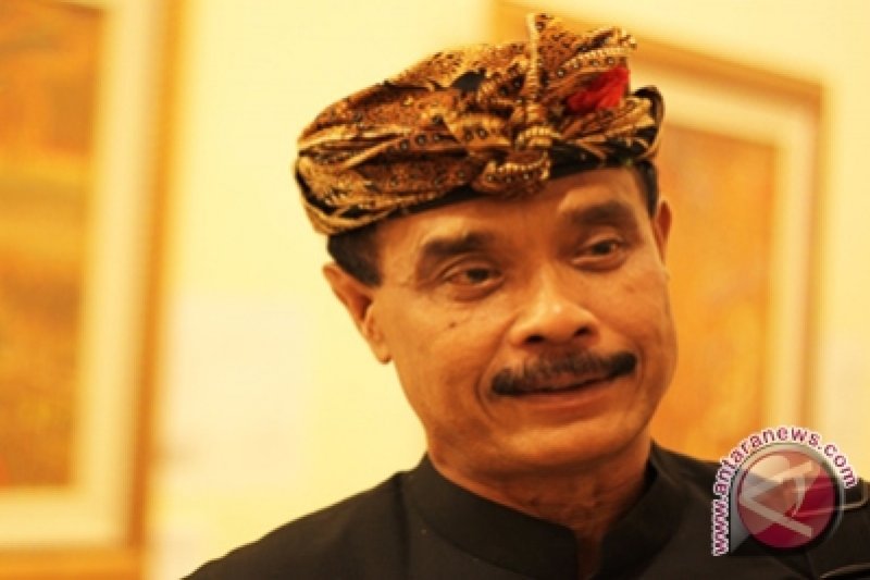 Seniman Ubud kembangkan lukisan motif tersendiri - ANTARA News ...