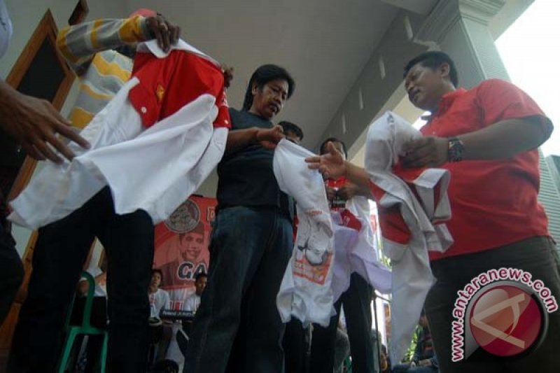 Gardu Relawan Prabowo Dukung Jokowi - ANTARA News