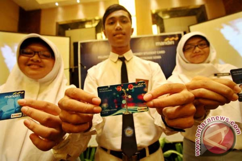 Perbandingan KTA dari Bank Mandiri - ANTARA News