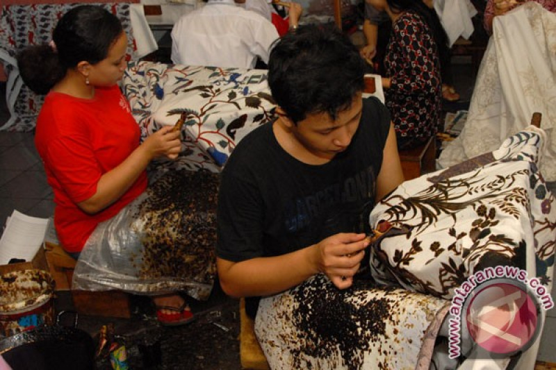 Batik Bogor tebar hadiah di Hari Batik Nasional - ANTARA News