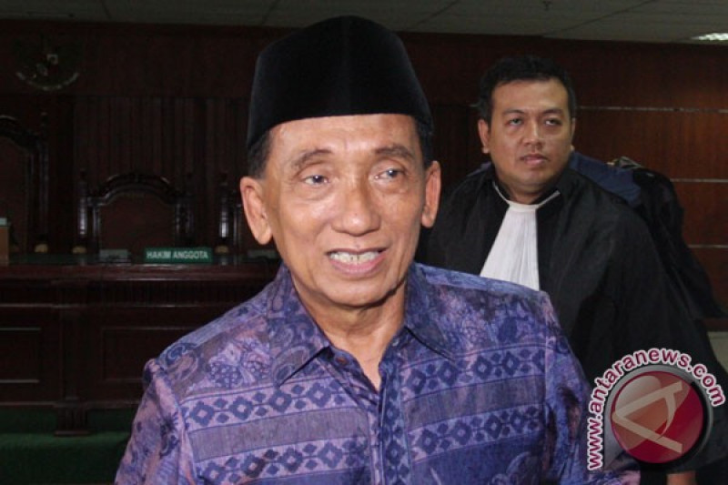 Fuad Amin sakit, sidang ditunda lagi - ANTARA News