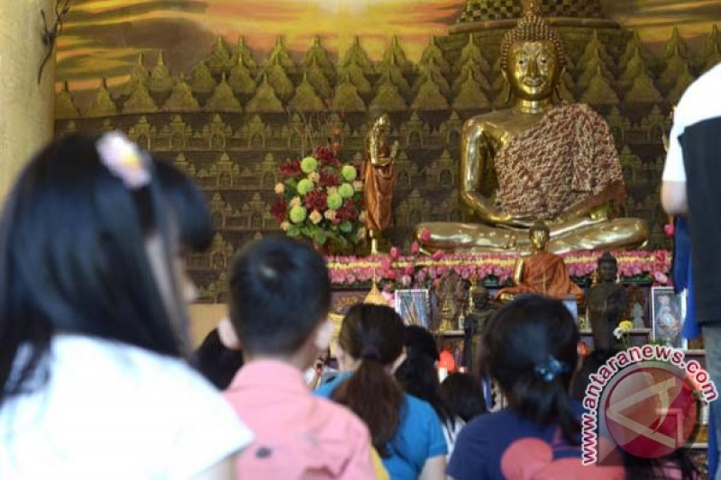 3.000 orang rayakan Waisak di Vihara Sunter - ANTARA News