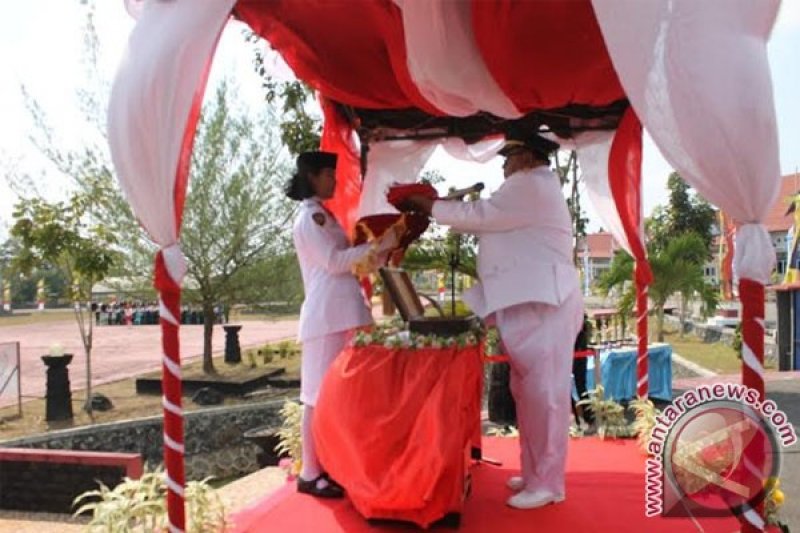 Upacara HUT RI Di Sukamara Berlangsung Khidmat - ANTARA News Kalimantan ...