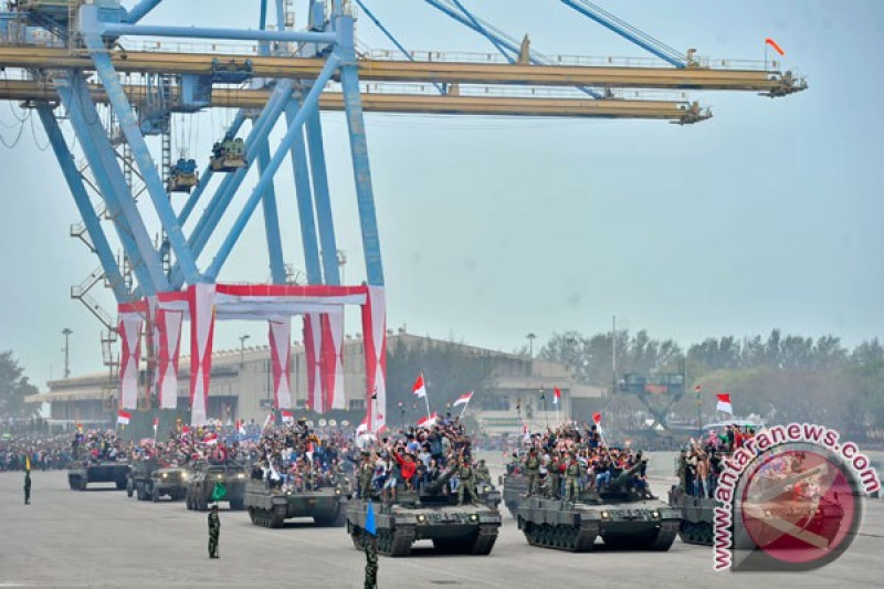 Parade Alutsista TNI - ANTARA News