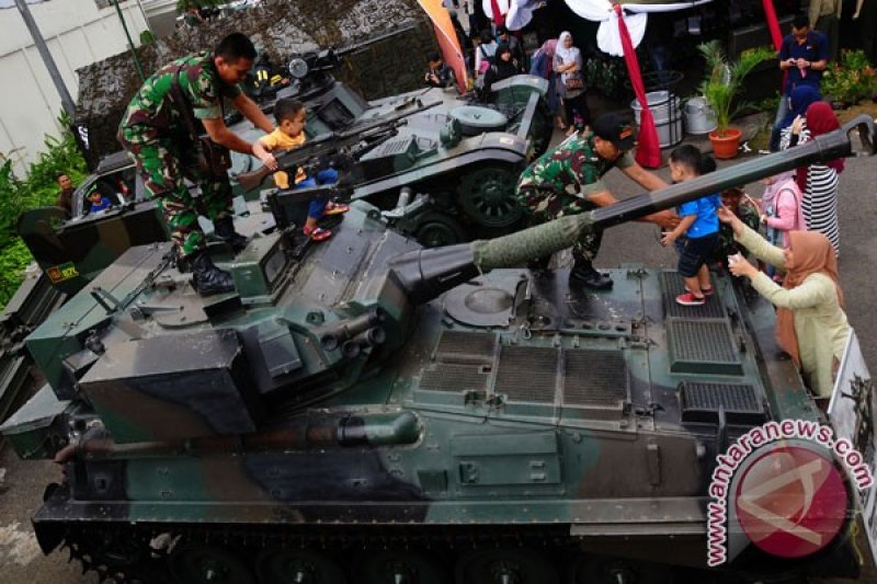 Pameran Alutsista TNI - ANTARA News