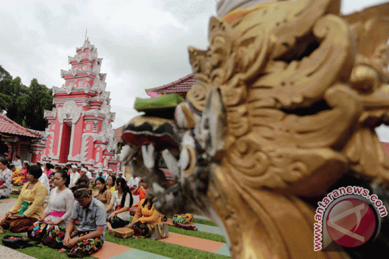 Pasar tradisional di Bali ramai jelang hari raya Kuningan - ANTARA News