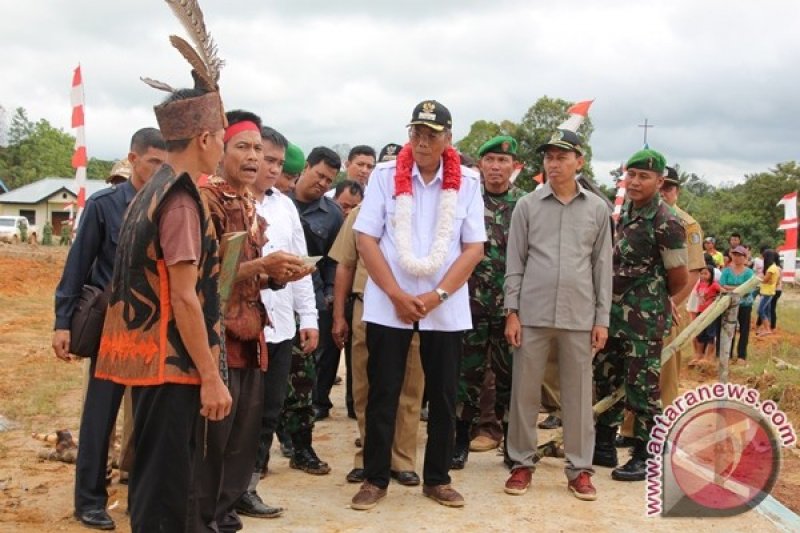 Peresmian Kantor Camat Senaning Sintang - ANTARA News Kalimantan Barat