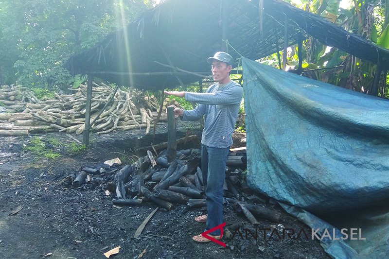 Arang Produksi HST Di Ekspor Ke Jepang - ANTARA News Kalimantan Selatan