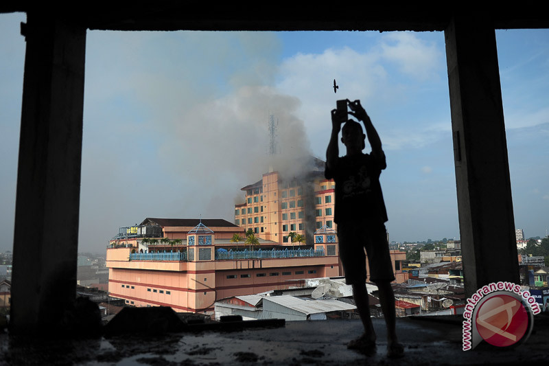 Polisi belum pastikan penyebab kebakaran Hotel Novita - ANTARA News