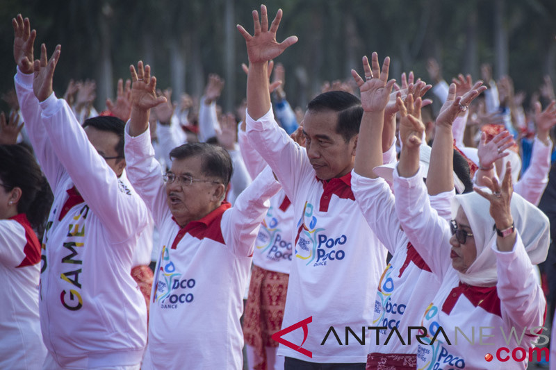 Indonesia`s Poco-Poco dance breaks Guinness World Record - ANTARA News