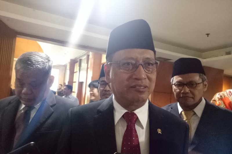 Menristekdikti : universitas keluarkan ijazah Menristekdikti : universitas keluarkan ijazah