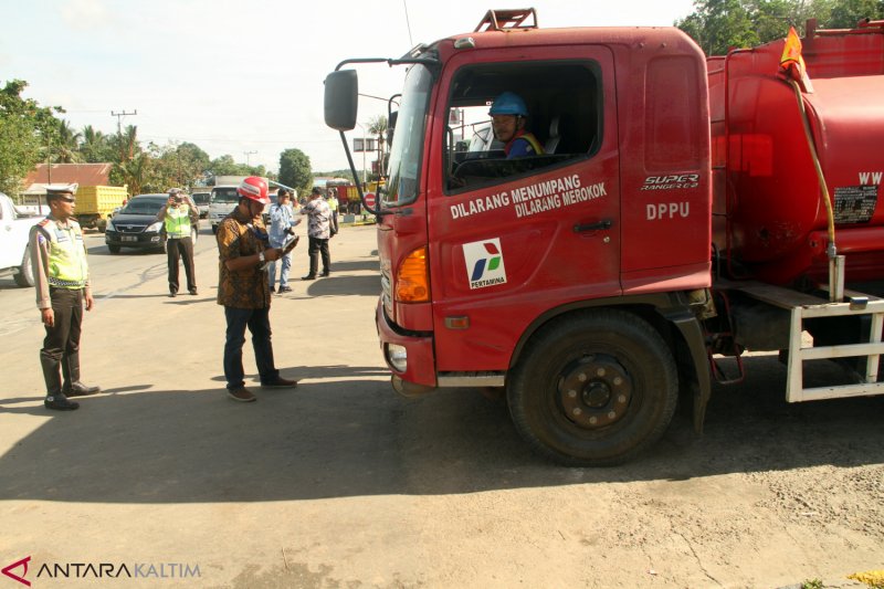 Truk Tanki BBM Dan Elpiji Kerap Langgar Batas Kecepatan - ANTARA News ...