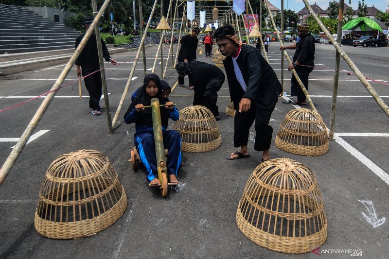 Festival permainan tradisional Sunda - ANTARA News