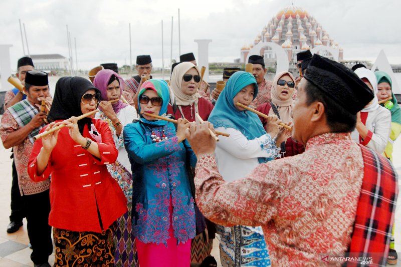 Sanggar luleba programkan festival suling bambu pelajar - ANTARA News