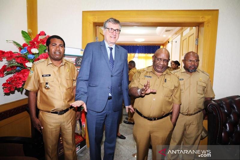 Dubes Jerman Peter Schoof kunjungi Papua - ANTARA News