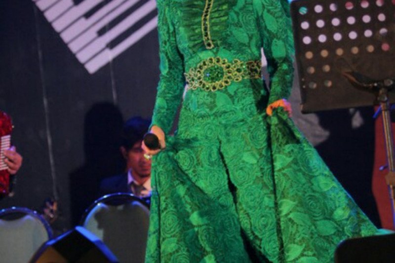 Harta Kekayaan Iyeth Bustami, artis dangdut yang kini jadi anggota DPR ...