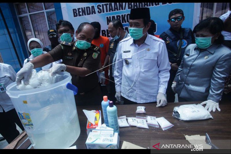 BNNP Kalteng musnahkan sabu-sabu seberat 2 kilogram lebih - ANTARA News ... BNNP Kalteng musnahkan sabu-sabu seberat 2 kilogram lebih - ANTARA News ...