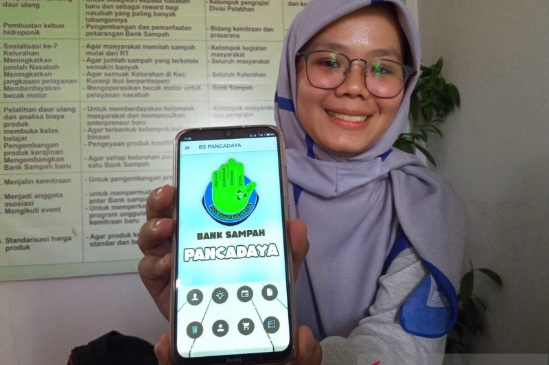 Mudahkan masyarakat nabung sampah, Bank Sampah Pancadaya Padang luncurkan layanan berbasis ...
