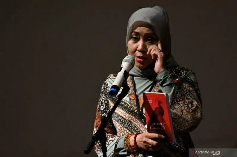 Pesan relevan, Kesaksian Akhir Abad WS Rendra - ANTARA News Kaltara