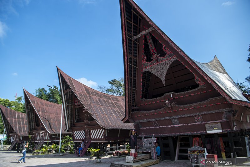 Wisata Patung Sigale-gale di Samosir - ANTARA News