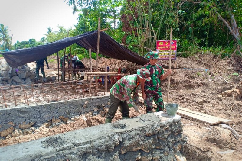 Satgas TMMD ke-110 di Talaud percepat penyelesaian plat duiker - ANTARA ...