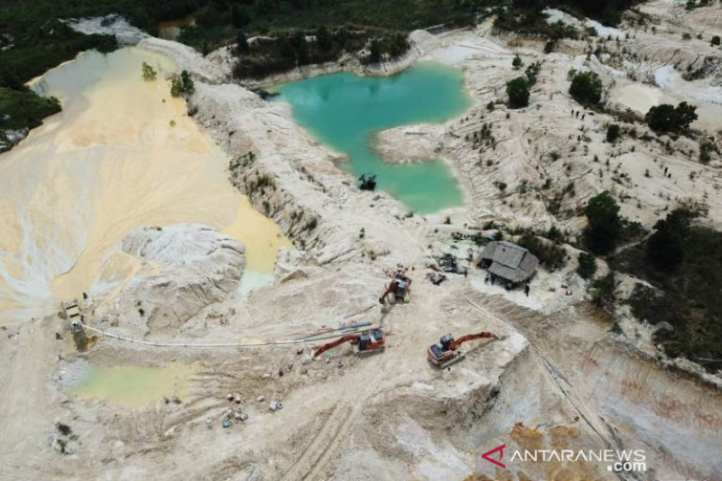 PT Timah amankan alat berat dan ratusan kilogam timah ilegal - ANTARA News