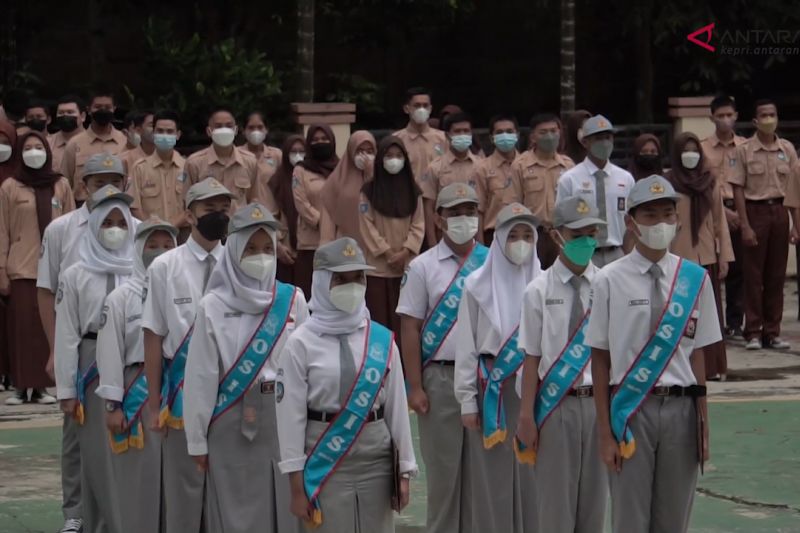 Pelantikan OSIS SMA Negeri 1 Batam - ANTARA News Kepulauan Riau ...