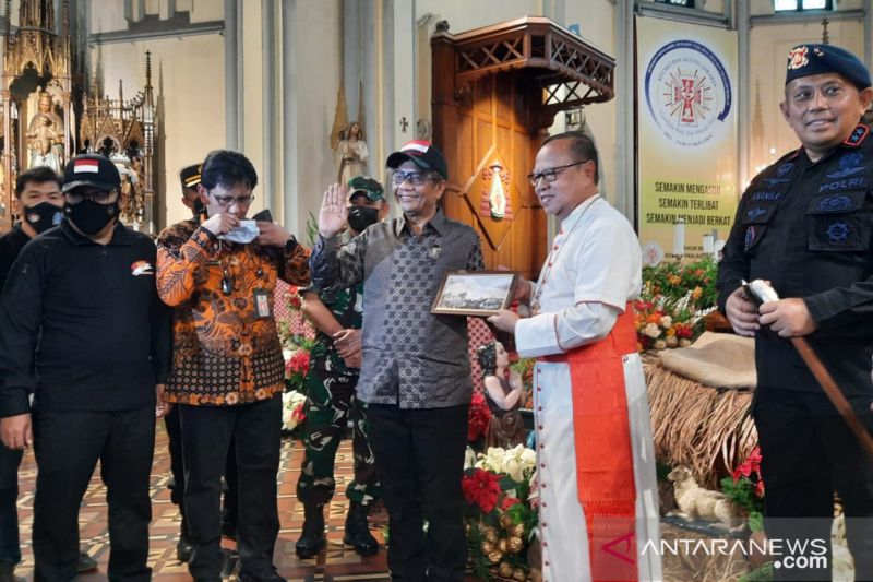 Menko cek persiapan misa natal 2024 : polressidrap.com