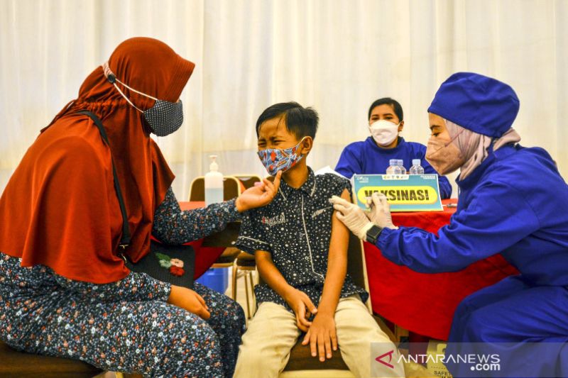 Vaksinasinasi anak syarat penerimaan murid baru - ANTARA News Jawa Barat