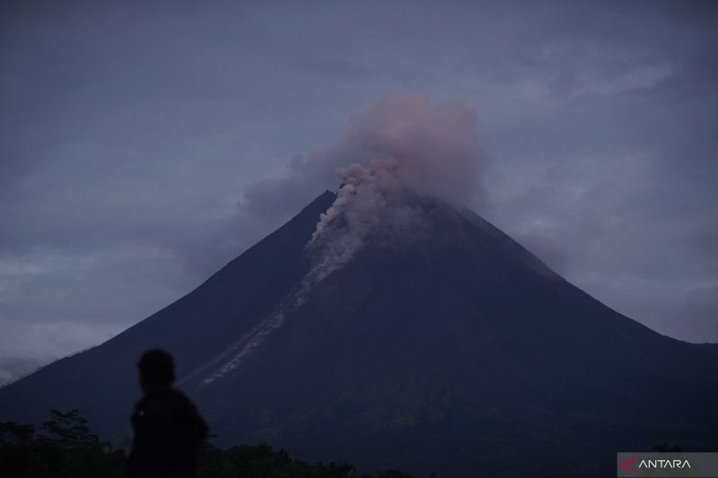 Badan Geologi komit tingkatkan pelayanan mitigasi bencana gunung api ...